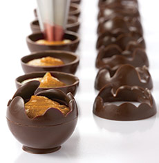 Cocoa Butter Chocolate Décor Techniques: Marble Effect | Keylink Limited